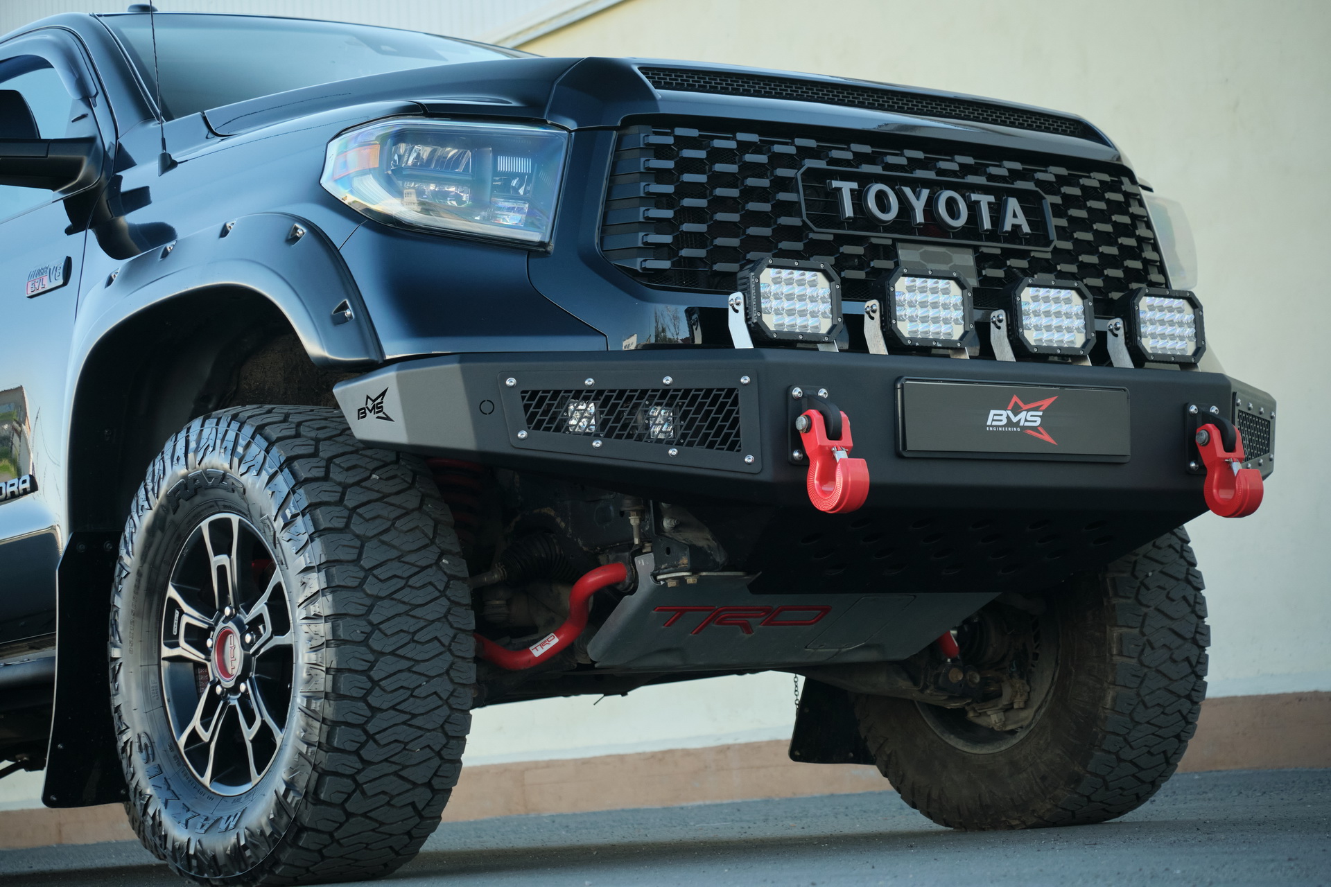 Купить Front Bumper BMS PRO-Line for Toyota Tundra 2014-2021